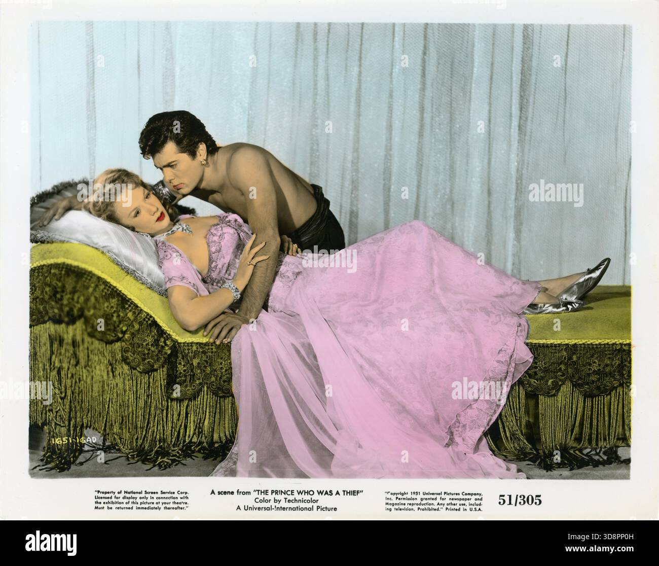 PIPER LAURIE and TONY CURTIS in THE PRINCE WHO WAS A THIEF 1951 ...