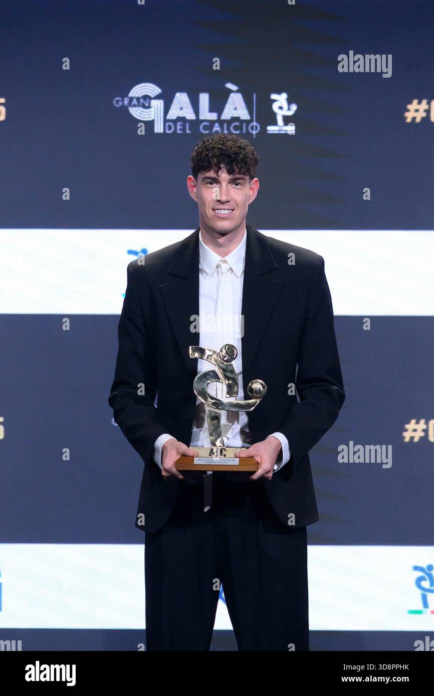 Alessandro Bastoni Gran Galà del Calcio 2025 Awarding Ceremony Spazio ...