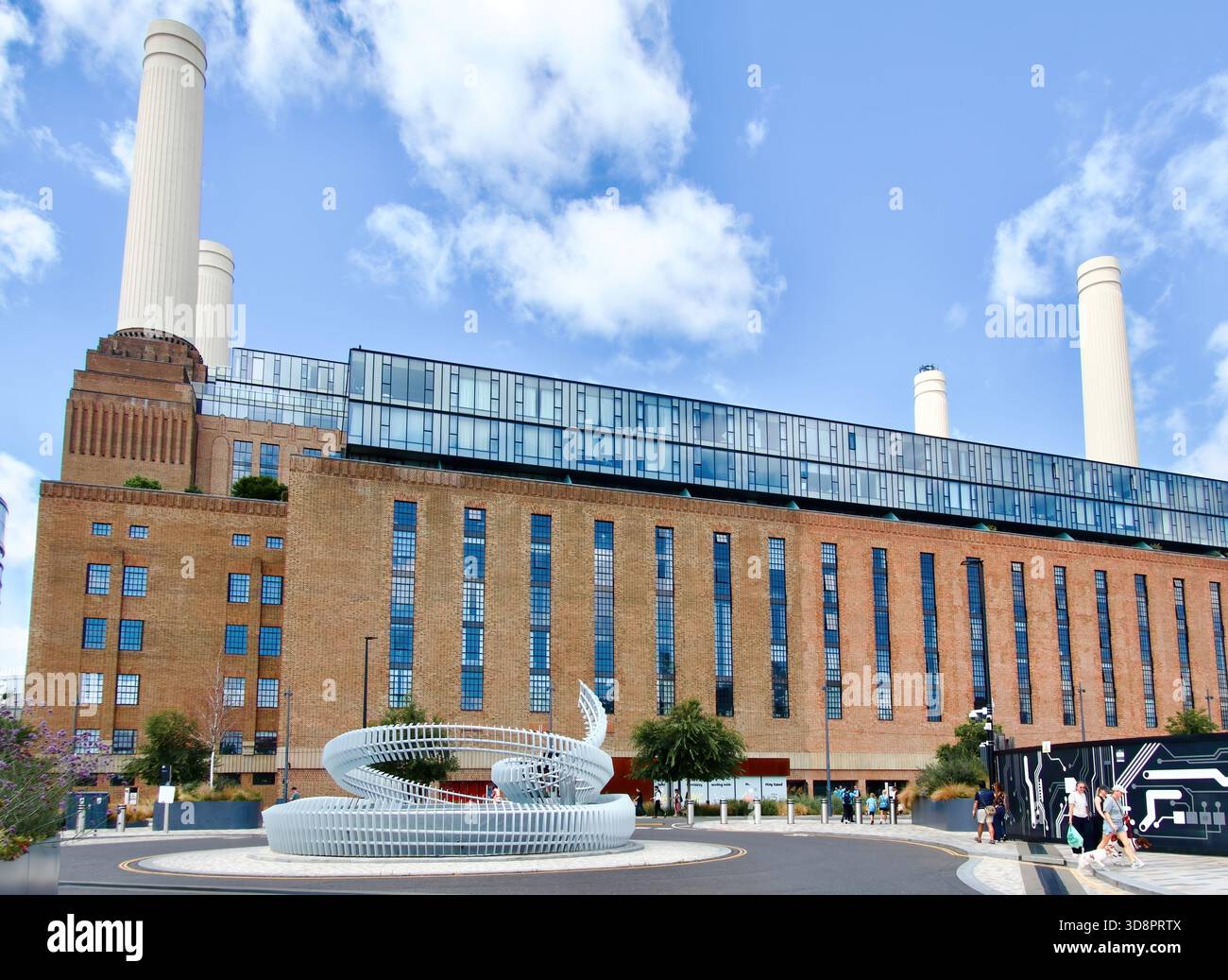 Battersea roundabout sculpture hi-res stock photography and images - Alamy