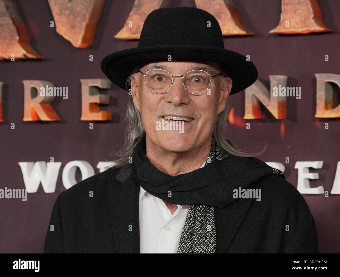 Russell Carpenter arrives at the AVATAR: FIRE AND ASH World Premiere ...
