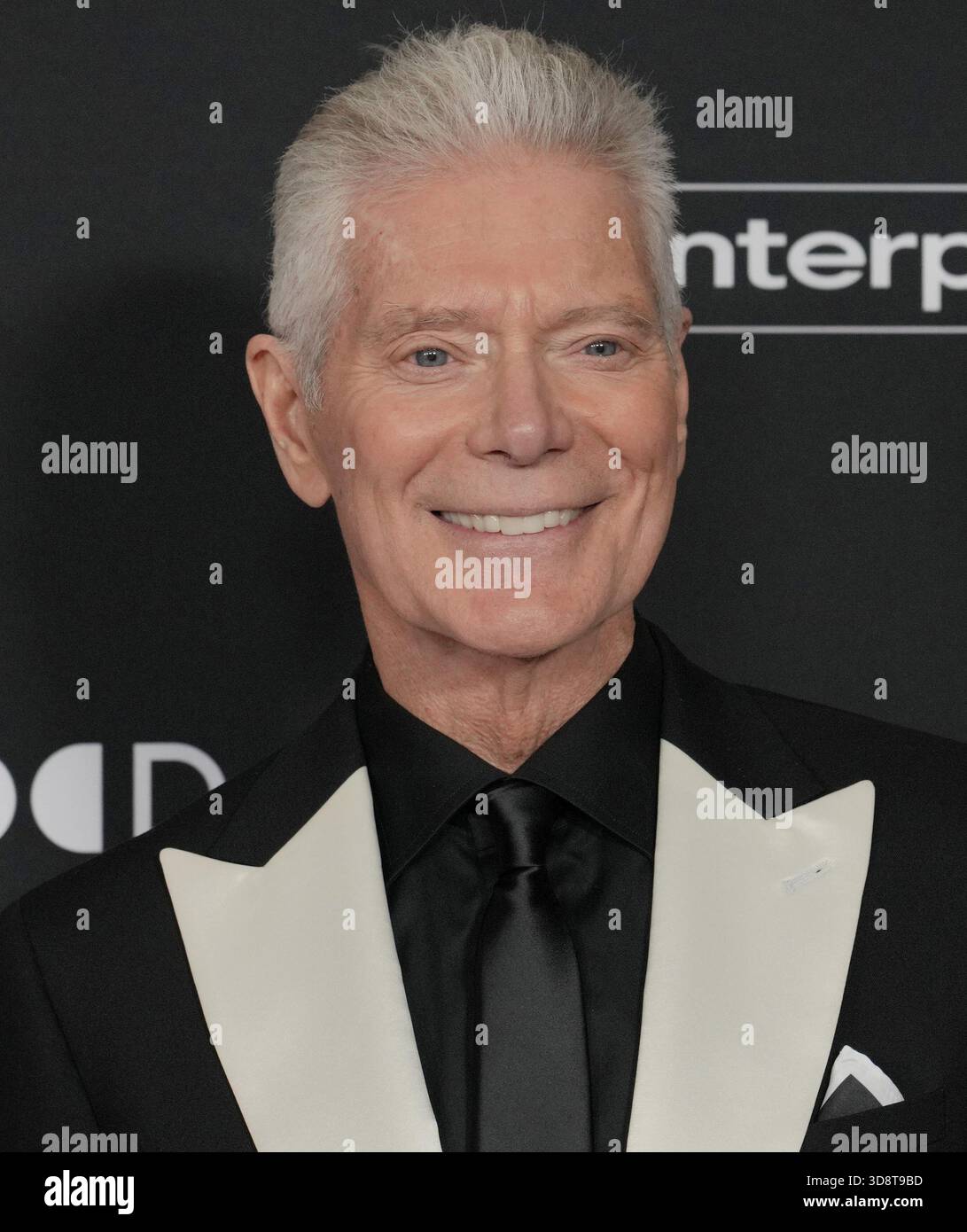 Stephen Lang arrives at the AVATAR: FIRE AND ASH World Premiere held at ...