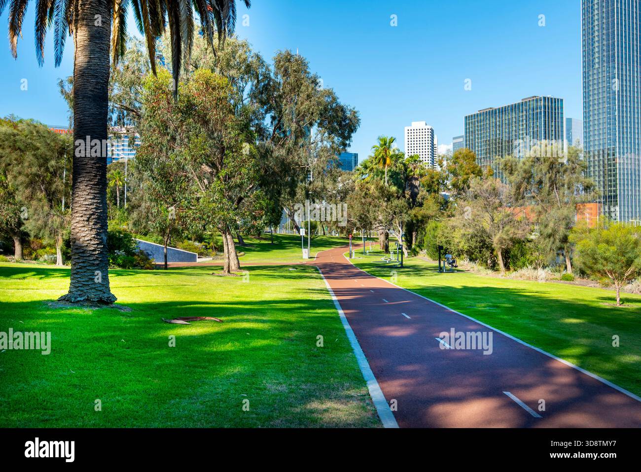 Mounts Bay Road Shared Path - Perth - Western Australia Stock Photo - Alamy