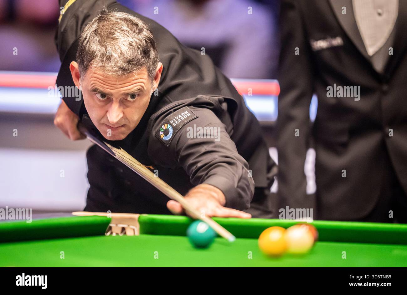 Ronnie O'Sullivan on day four of the 2025 Victorian Plumbing UK ...