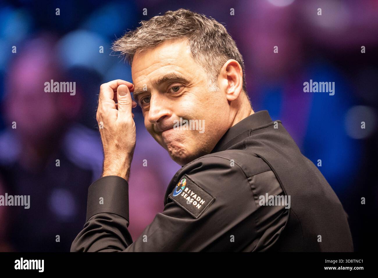 Ronnie O'Sullivan on day four of the 2025 Victorian Plumbing UK ...