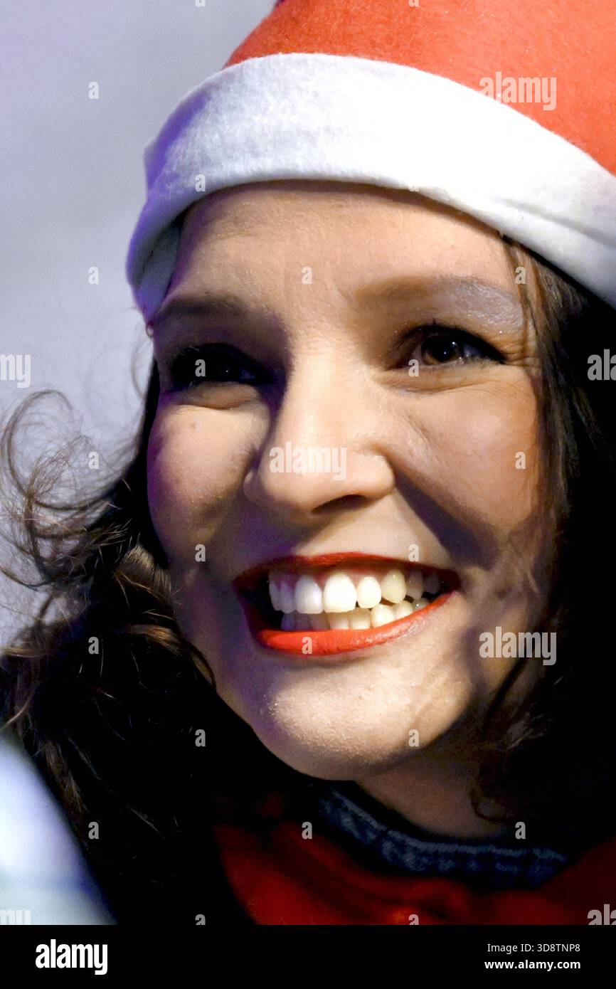 Anne Sila, singer who rose to fame on The Voice, cellist, and French ...