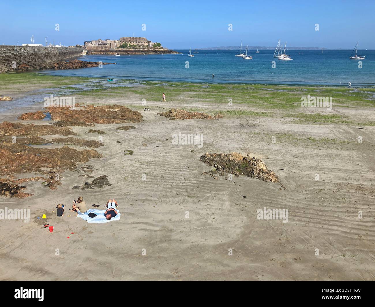 Guernsey beach hi-res stock photography and images - Alamy