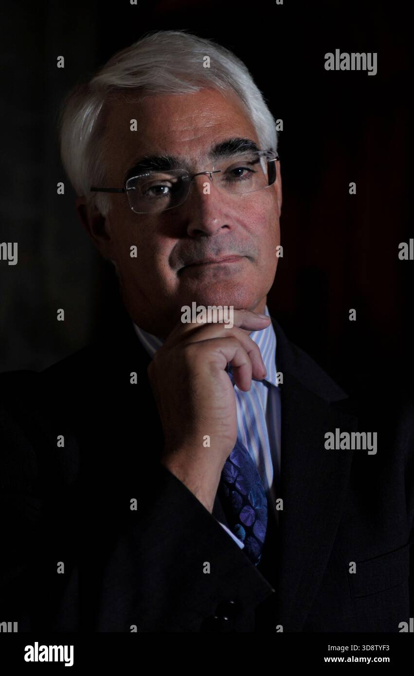 Alistair darling 2008 hi-res stock photography and images - Alamy