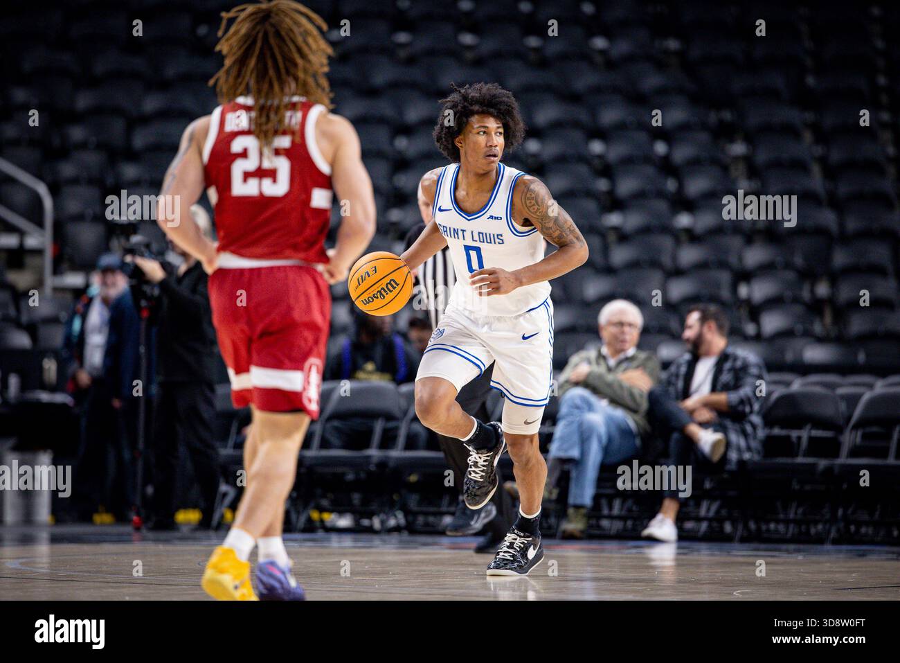 PALM DESERT, CA - NOVEMBER 28: Saint Louis Billikens guard Kellen ...