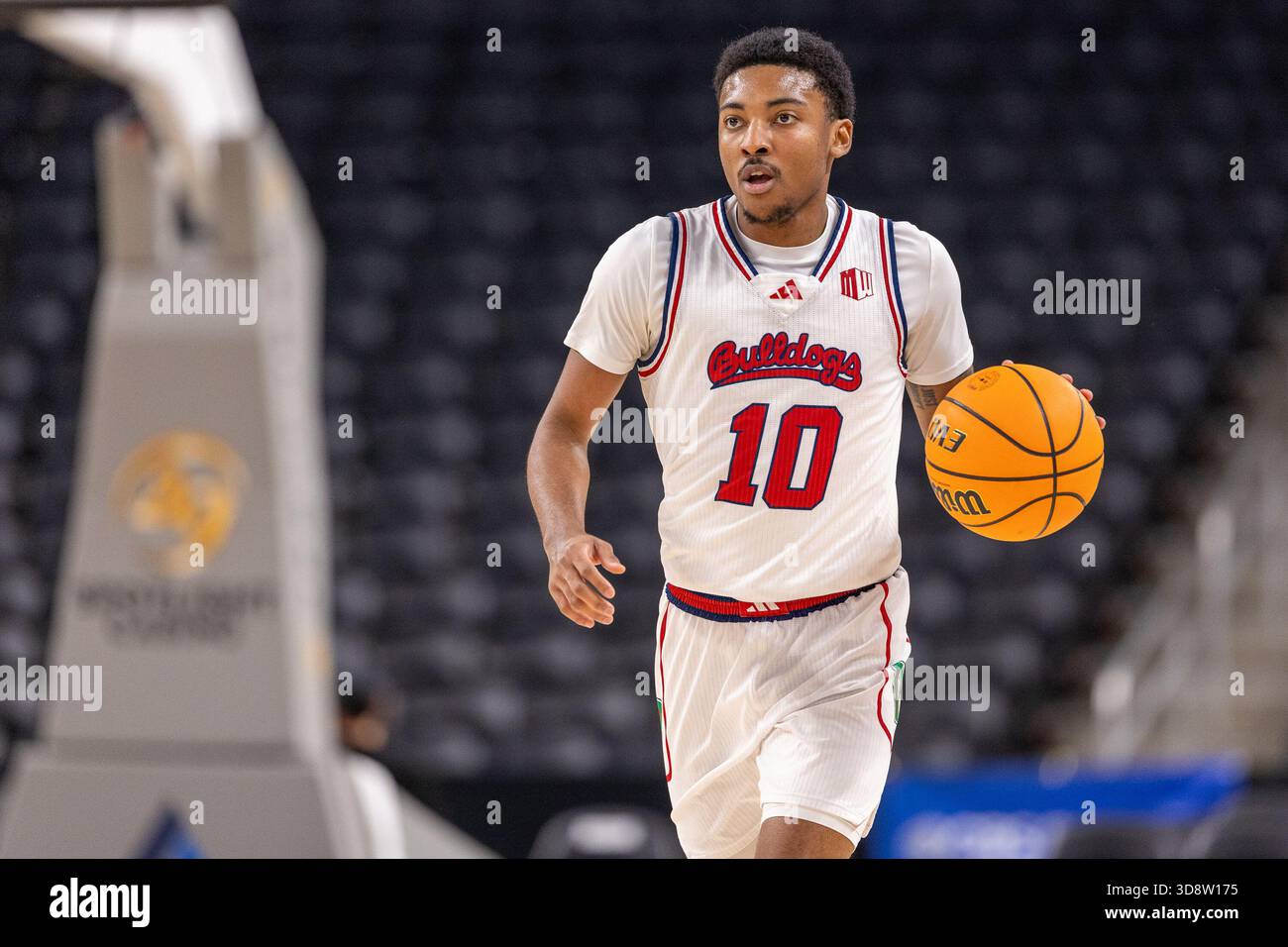 PALM DESERT, CA - NOVEMBER 26: Fresno State Bulldogs guard Zaon Collins ...