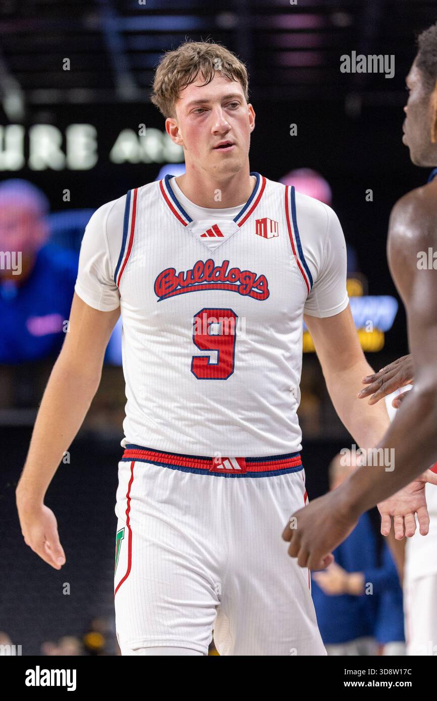 PALM DESERT, CA - NOVEMBER 26: Fresno State Bulldogs center Gasper ...