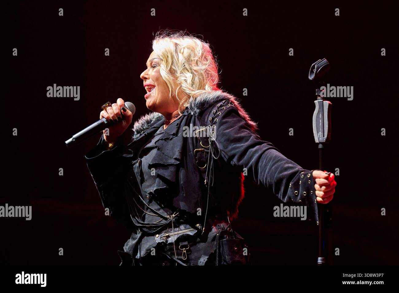Kim Wilde live bei einem Konzert ihrer Closer -Tour in der ...