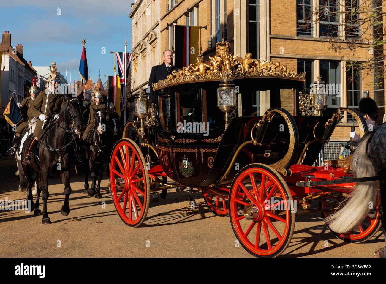 Windsor, UK. 2nd December, 2025. Mounted guards and a carriage pass ...