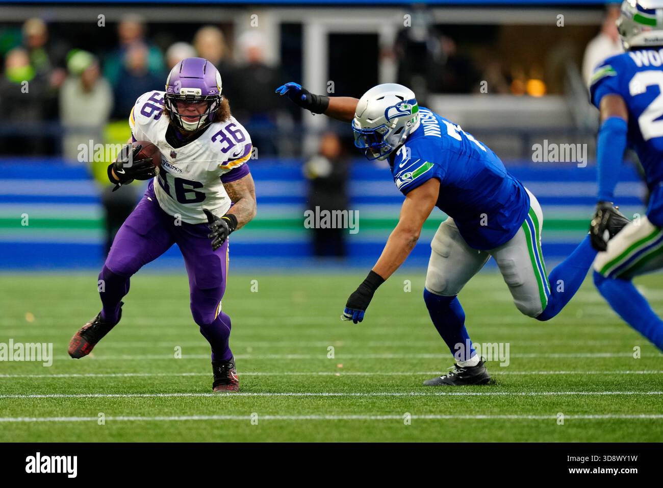 Minnesota Vikings running back Zavier Scott (36) runs with the ball ...