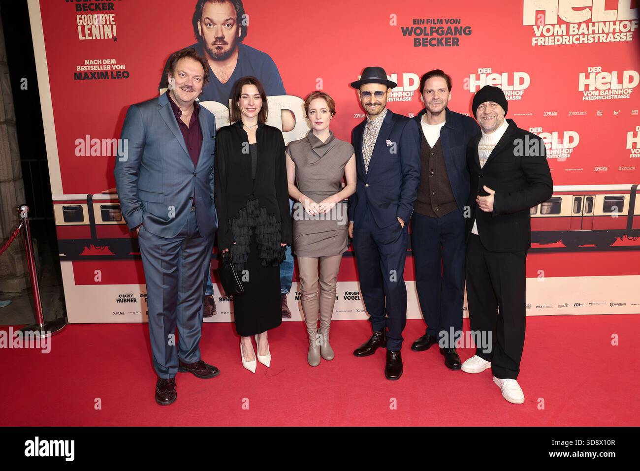Charly Huebner, Christiane Paul, Leonie Benesch, Leon Ullrich, Daniel ...
