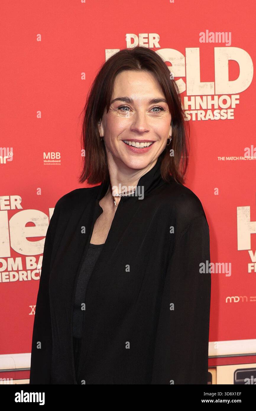 Christiane Paul attends the ‚„Der Held vom Bahnhof Friedrichstrasse ...