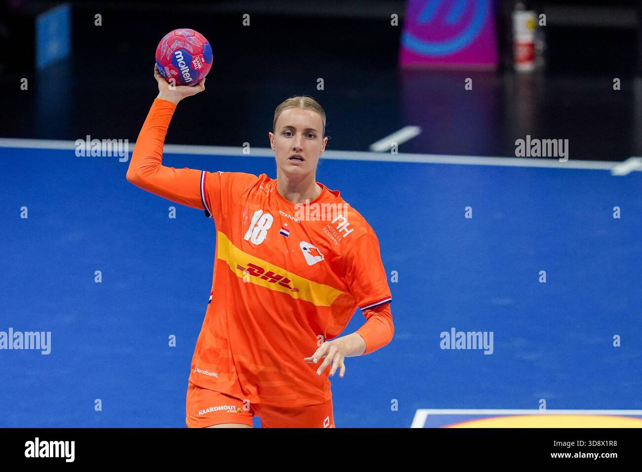 ROTTERDAM, NETHERLANDS - DECEMBER 2: Kelly Dulfer of the Netherlands ...