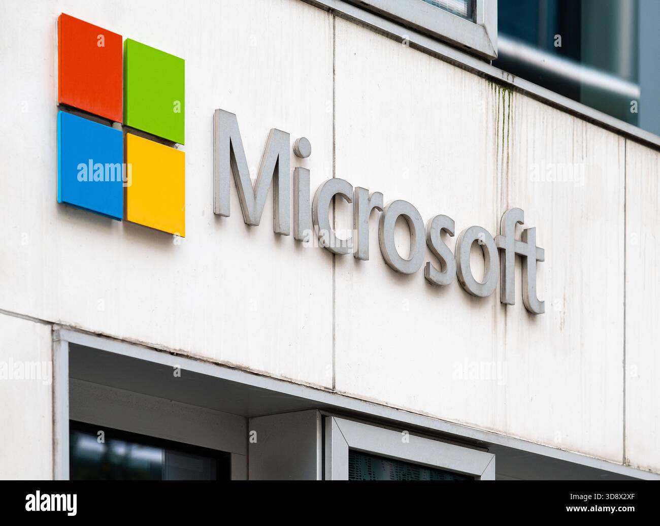Exterior view of the Microsoft Innovation Hub at Montoyerstraat 51 in ...
