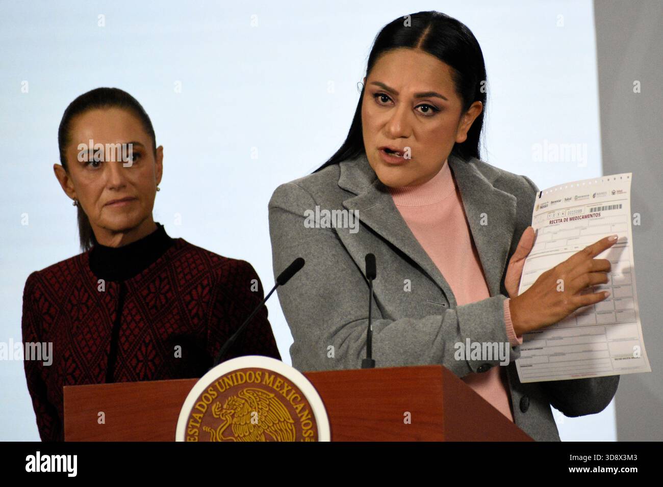 Pharmacies of bienestar hi-res stock photography and images - Alamy