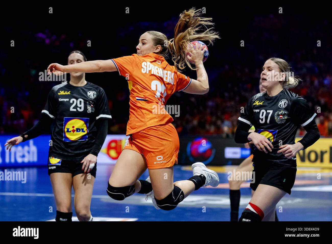 ROTTERDAM - Ines Ivančok-Soltic (AUT), Zoë Sprengers (NED), and ...