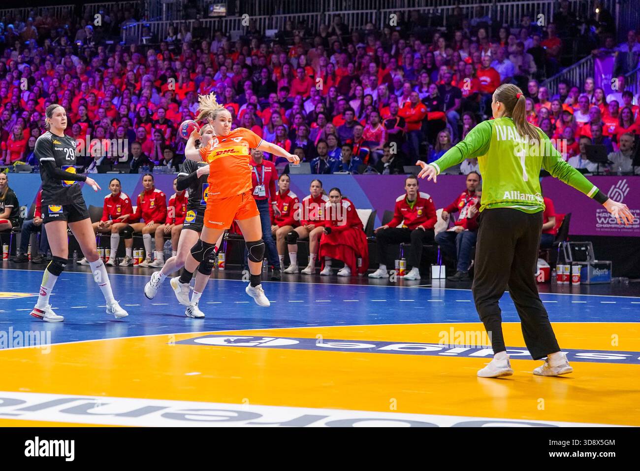 ROTTERDAM, NETHERLANDS - DECEMBER 2: Ines Ivancok-Soltic of Austria ...