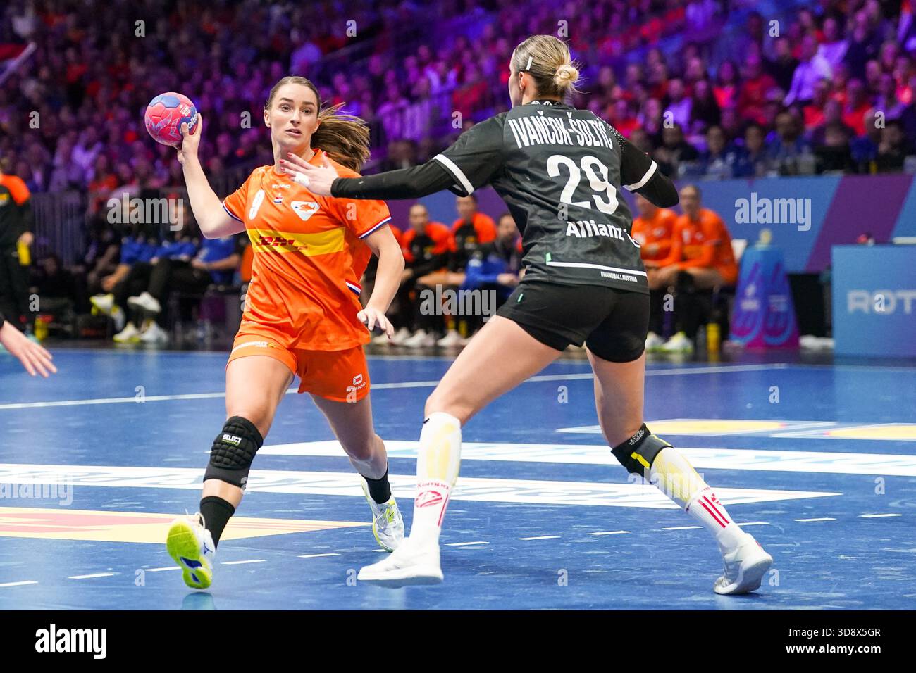 ROTTERDAM, NETHERLANDS - DECEMBER 2: Larissa Nusser of the Netherlands ...