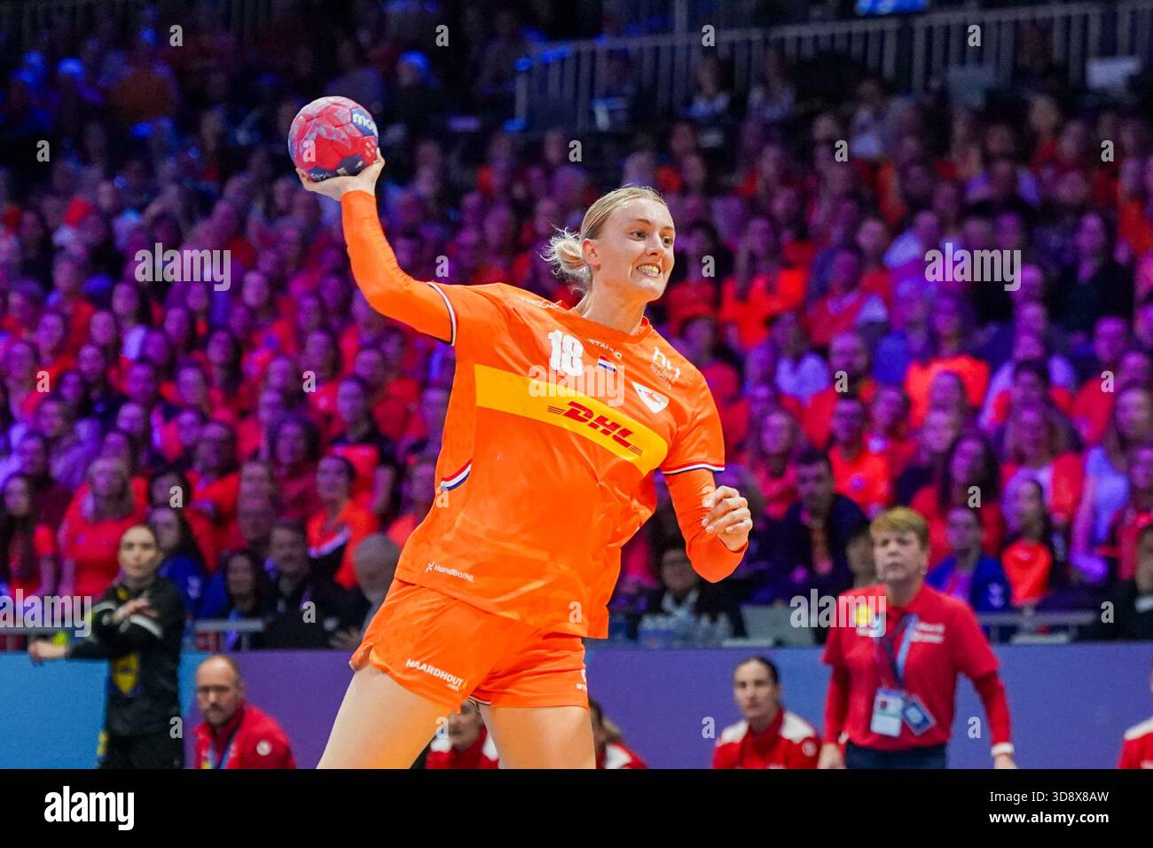 ROTTERDAM, NETHERLANDS - DECEMBER 2: Kelly Dulfer of the Netherlands ...