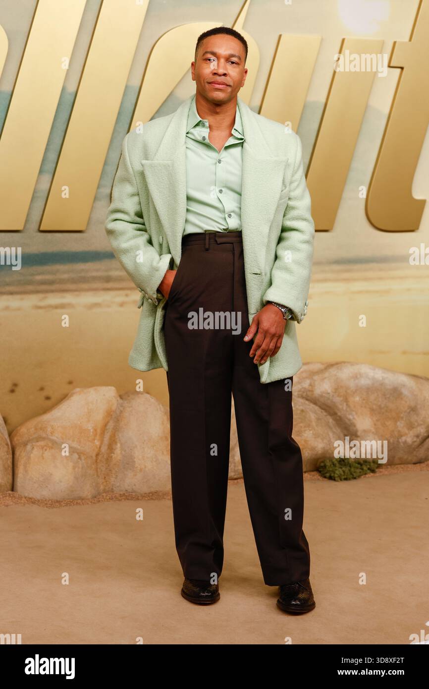 Aaron Moten poses for photographers upon arrival at the season two ...