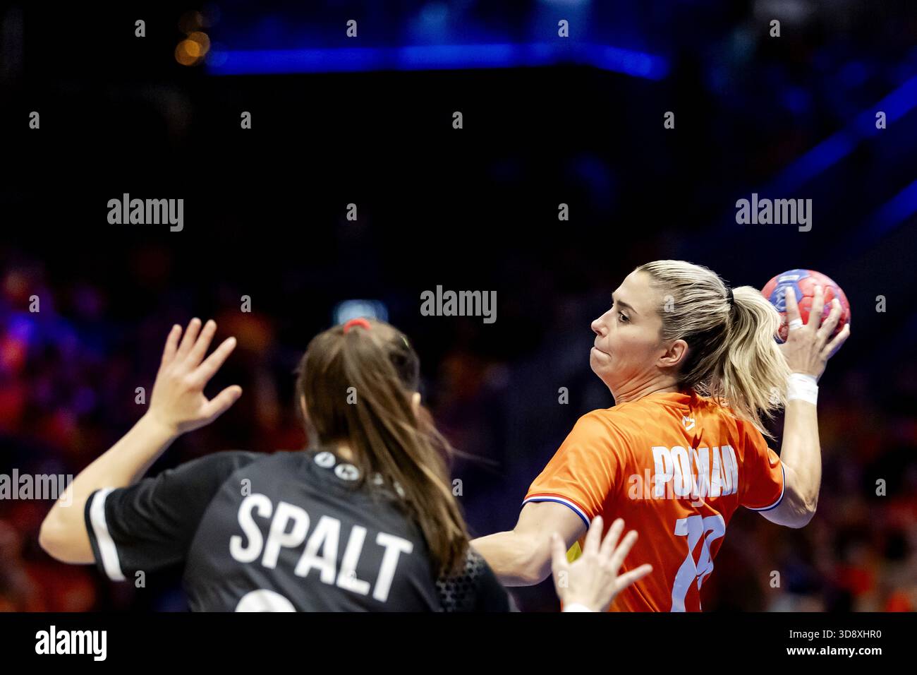 ROTTERDAM - Lisa Spalt (AUT) and Estavana Polman (NED) during the World ...