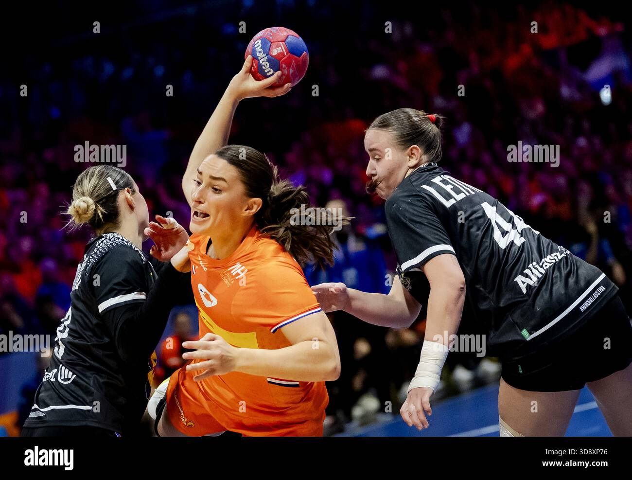 ROTTERDAM - Ines Ivančok-Soltic (AUT), Larissa Nüsser (NED), and Nora ...