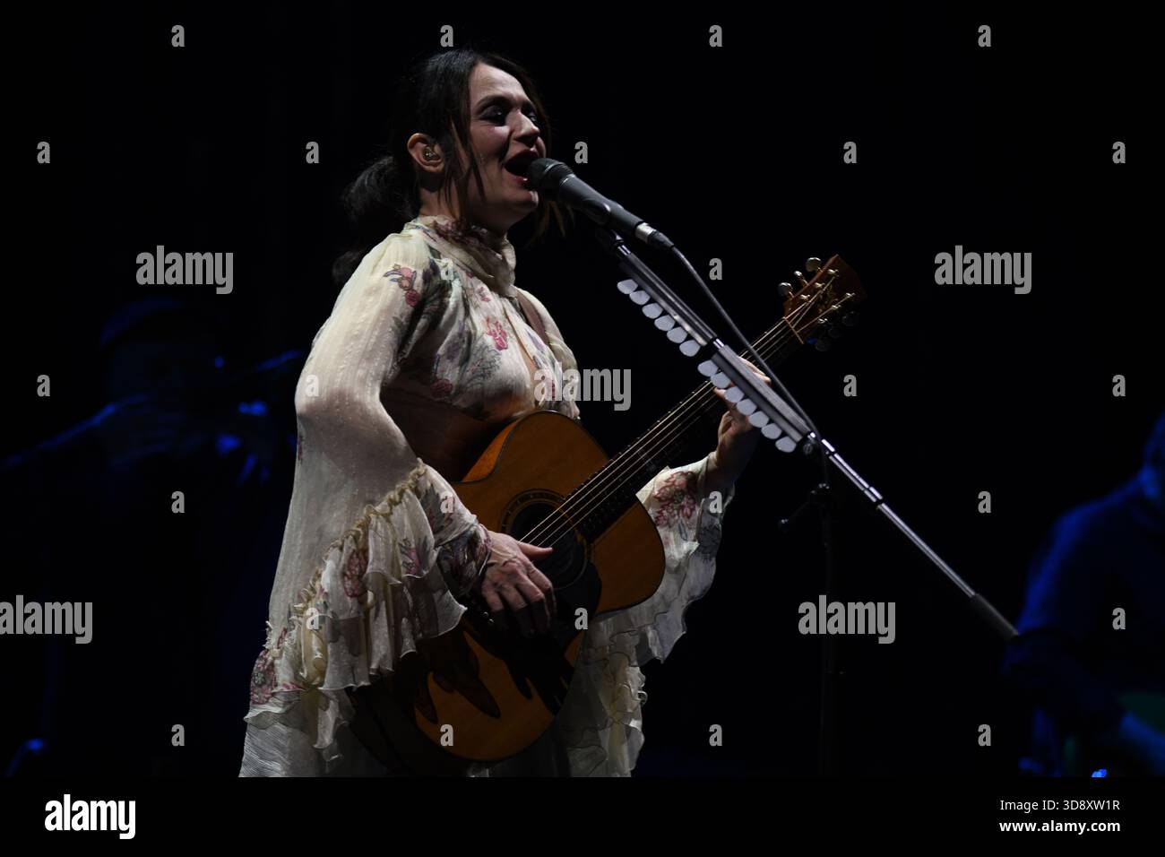 Italian singer-songwriter Carmen Consoli performs live at Teatro ...