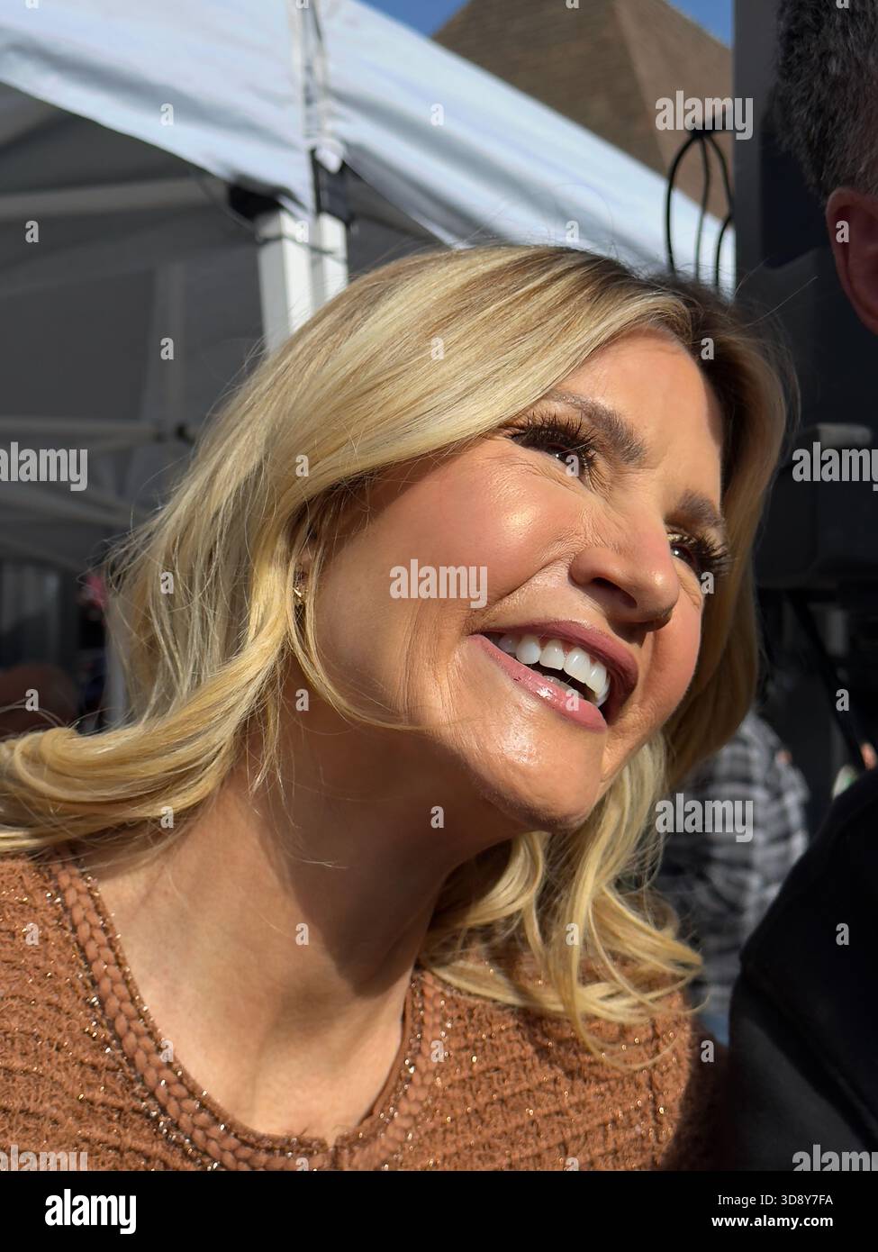 Dayna Devon serves as emcee as Sarah Paulson is honored with a star on ...