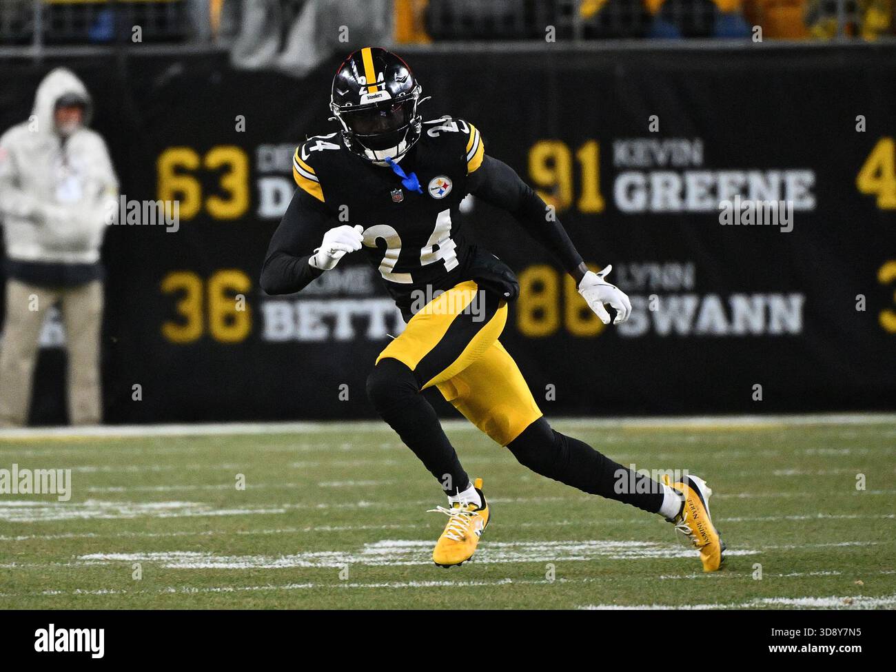 Pittsburgh Steelers cornerback Joey Porter Jr. (24) in action during an ...