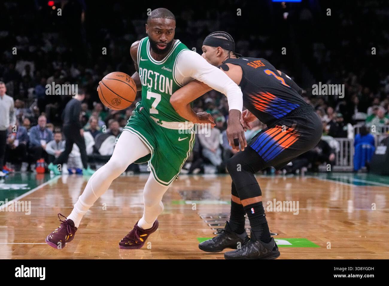 Boston Celtics guard Jaylen Brown (7) drives around New York Knicks ...