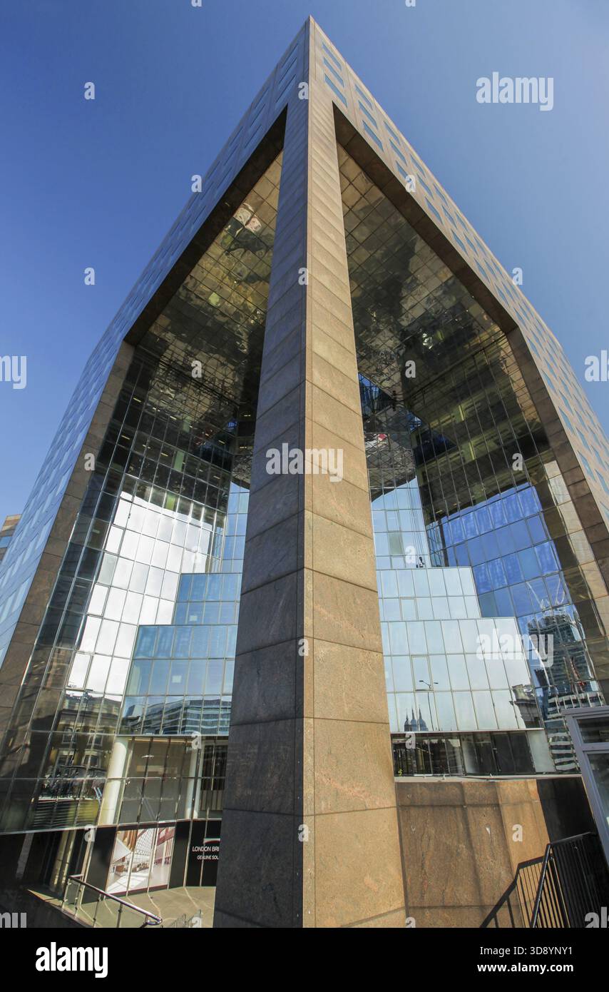 Commercial buildings near the London Bridge, London, UK Stock Photo - Alamy