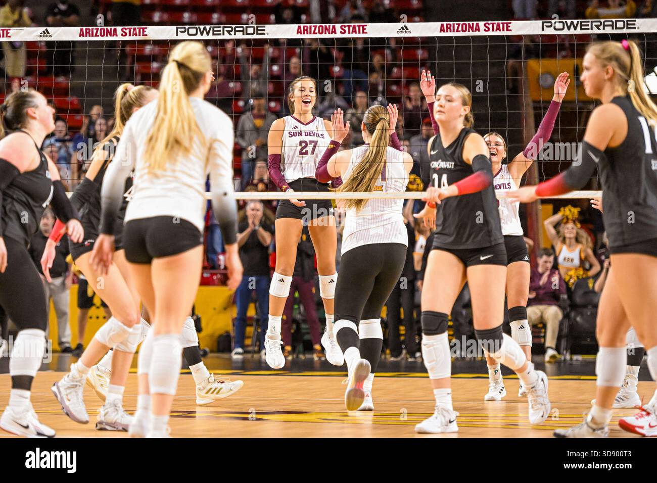 Arizona State Sun Devils setter Brynn Covell (27) celebrates the ...