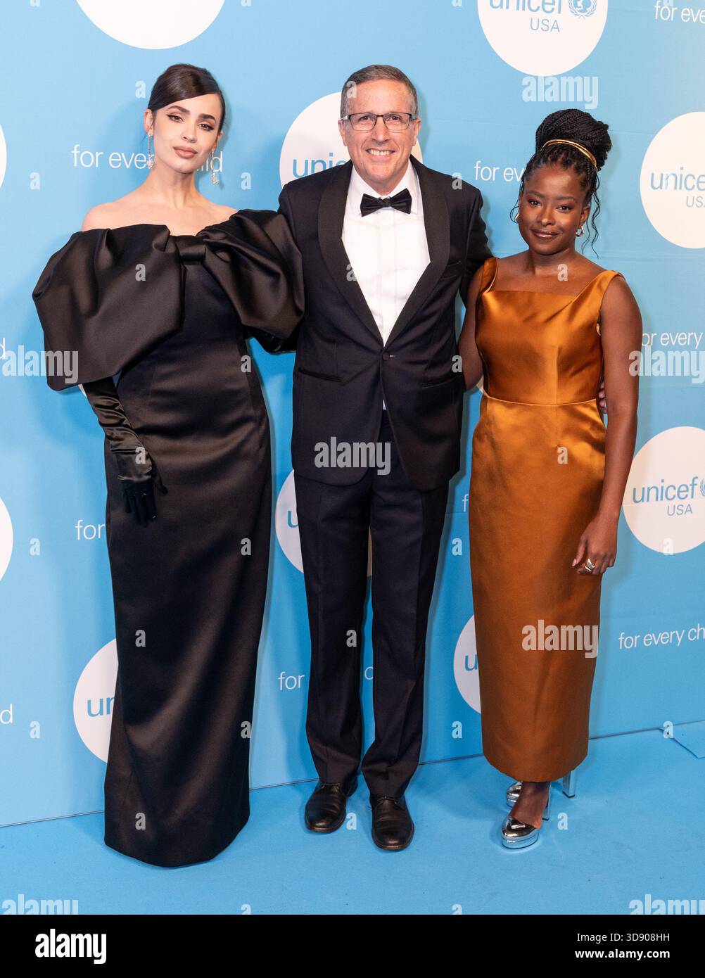 Sofia Carson wearing dress by Marc Jacobs, Michael J. Nyenhuis and ...