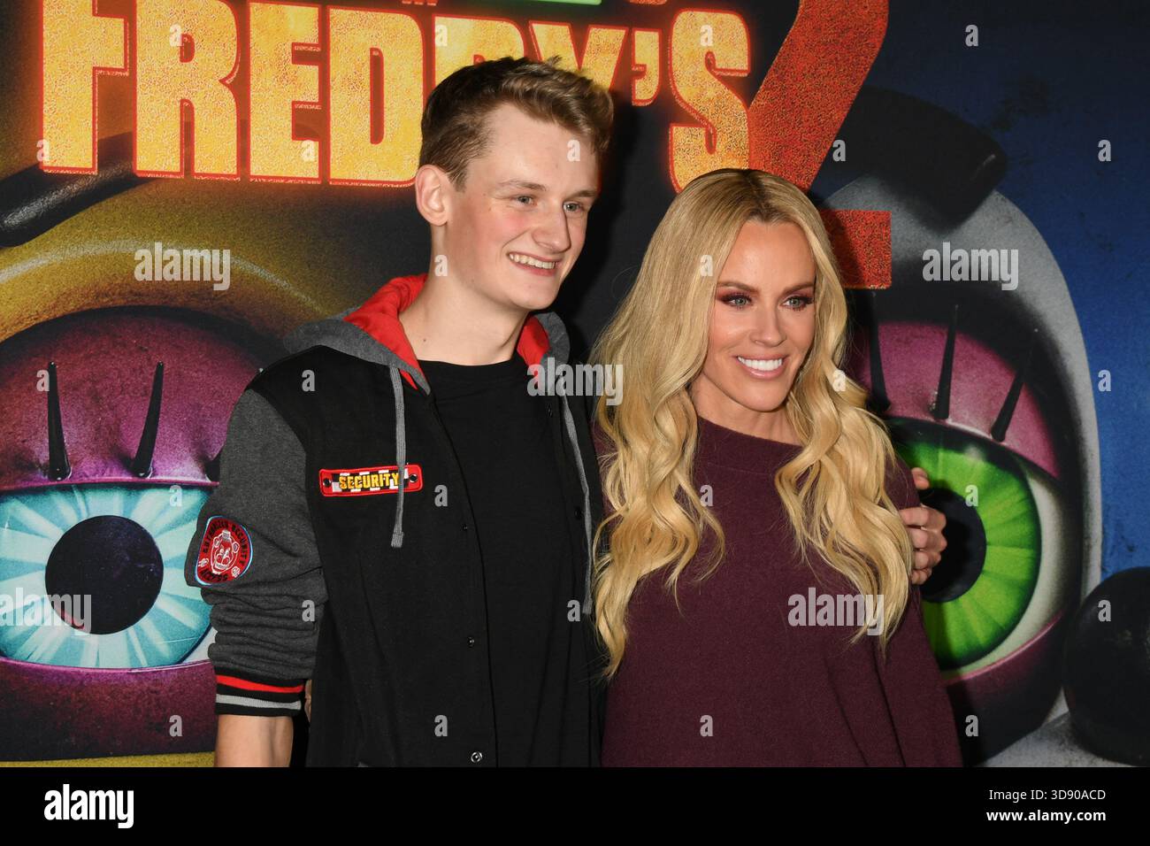 HOLLYWOOD, CALIFORNIA - DECEMBER 02: Evan Asher and Jenny McCarthy at ...
