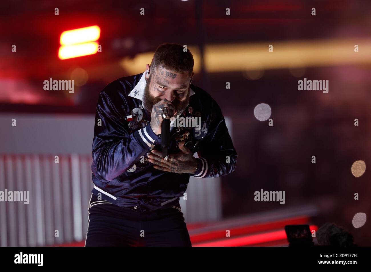 Musician, Post Malone during a Thanksgiving day halftime performance ...