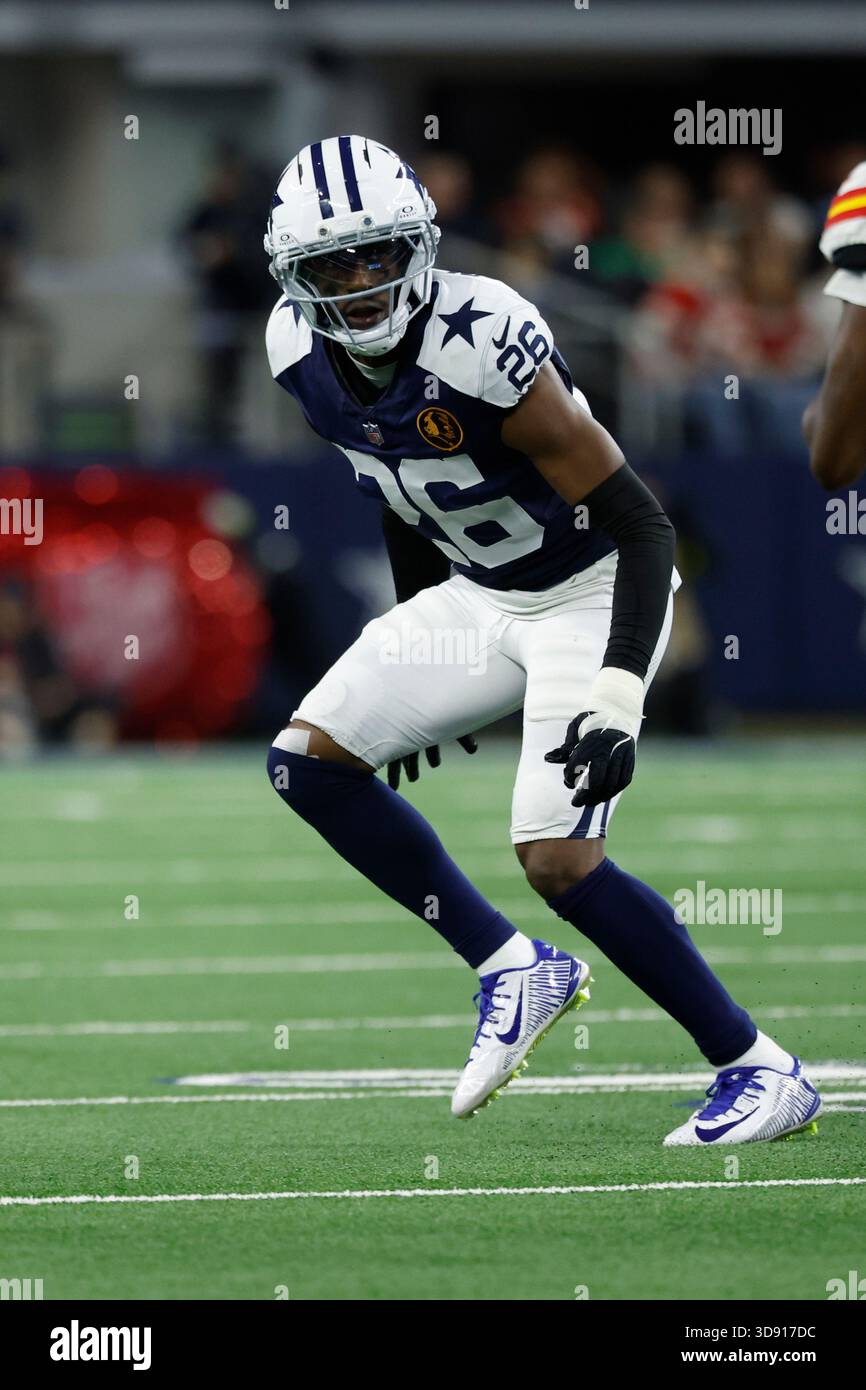 Dallas Cowboys defensive back DaRon Bland (26) looks to defend during a ...