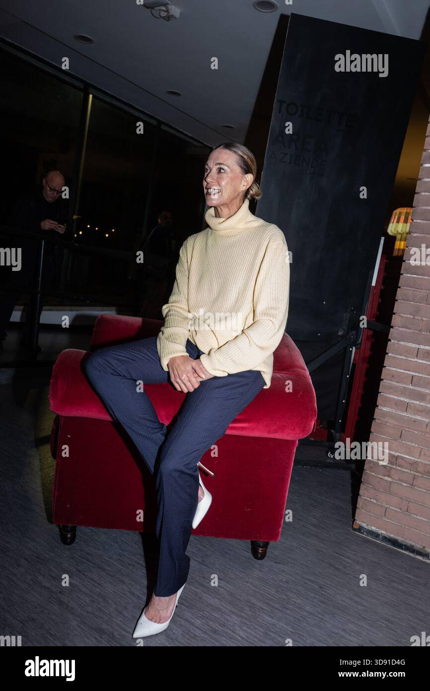 **NO WEB AND NEWSPAPERS ONLY FOR ITALY** Afrodite Shorts Award to ...