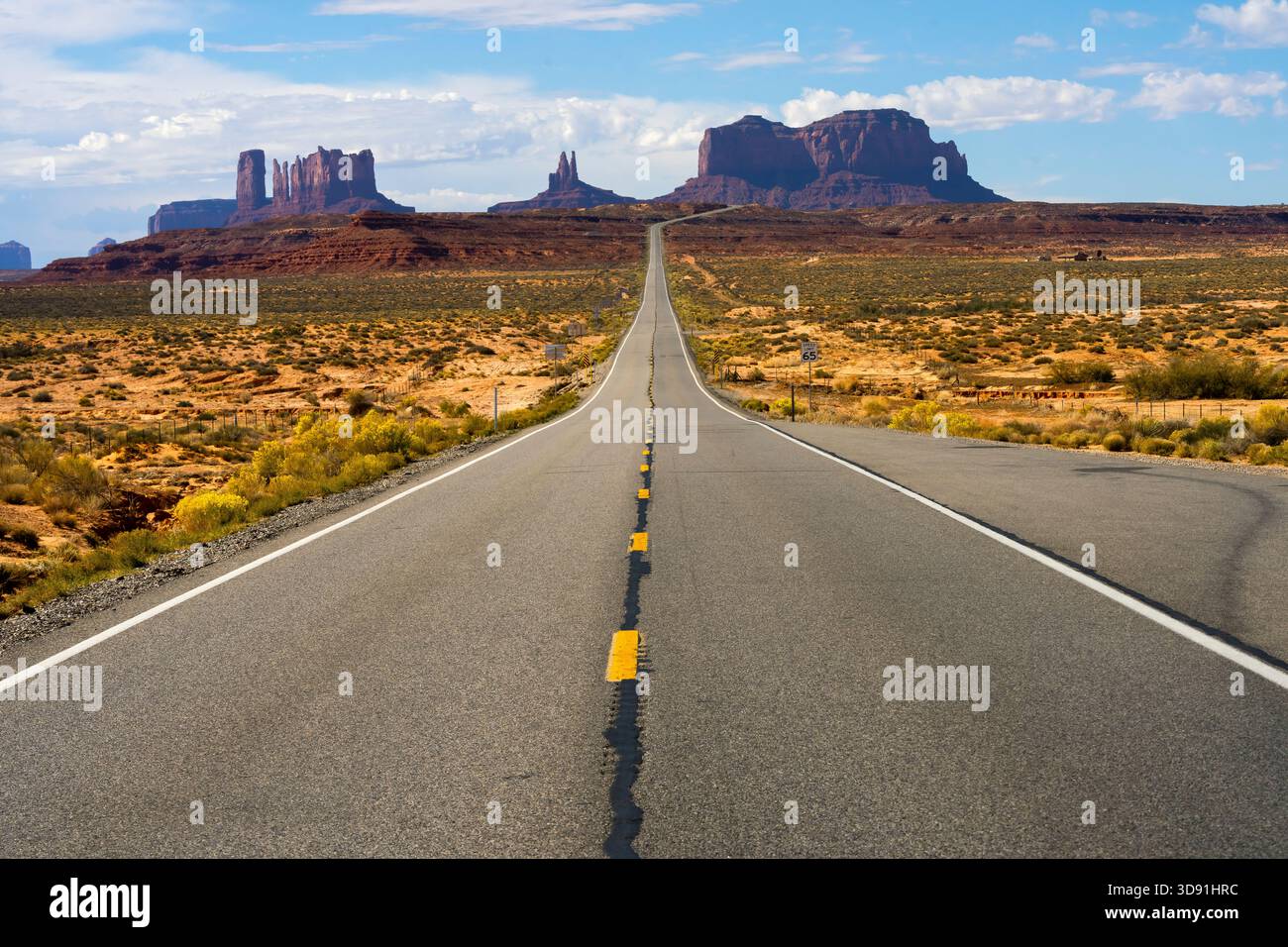Beautiful landscape of Monument Valley from Highway 163. Arizona-Utah ...