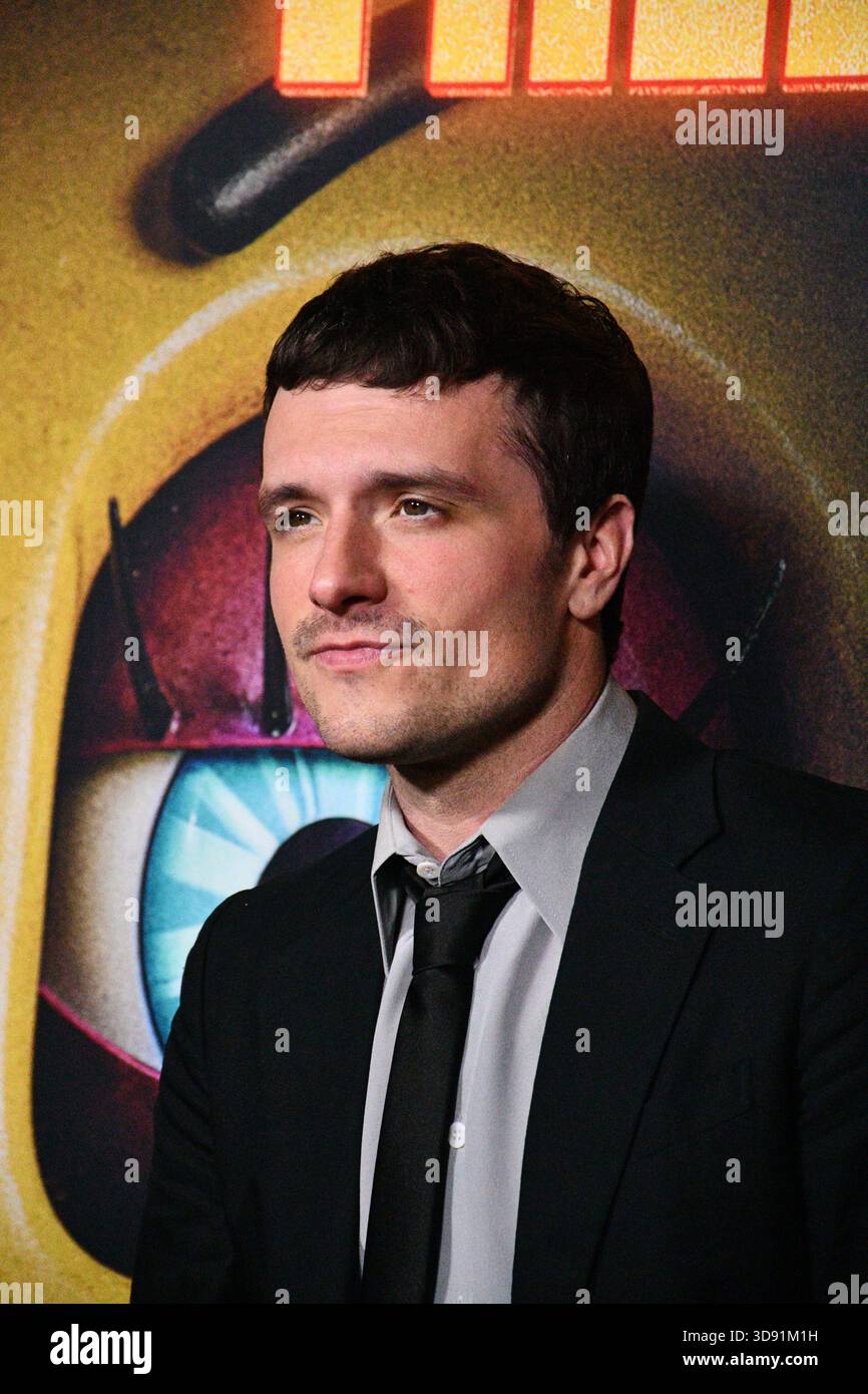 Josh hutcherson five nights at freddys hi-res stock photography and ...