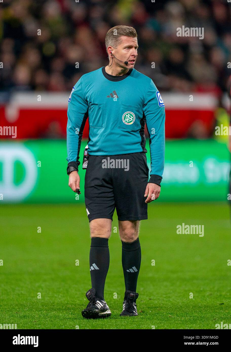 Bayer leverkusen borussia dortmund 2025 hi-res stock photography and ...