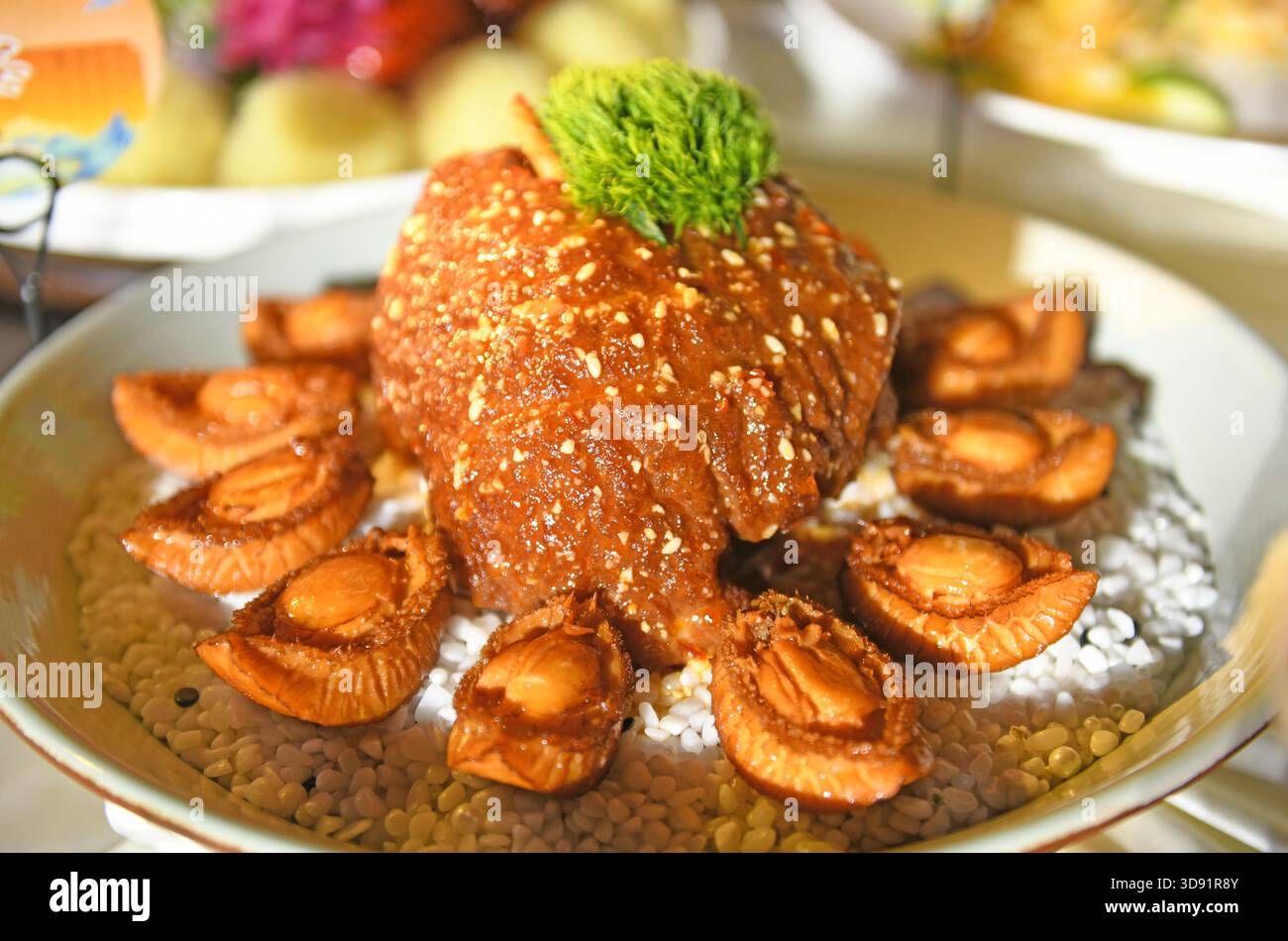 A gourmet competition is held in Huainan City, east China's Anhui ...