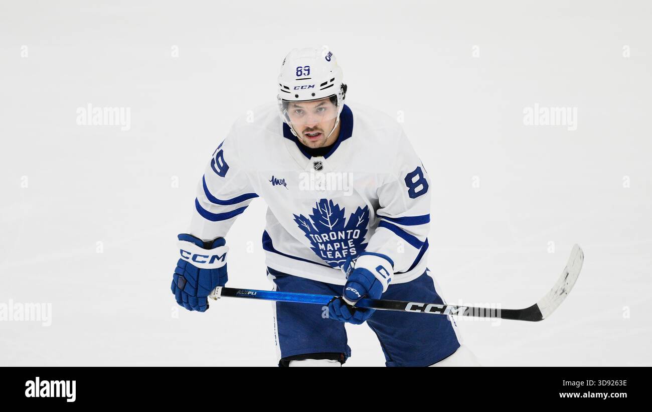 Toronto Maple Leafs left wing Nicholas Robertson (89) in action during ...