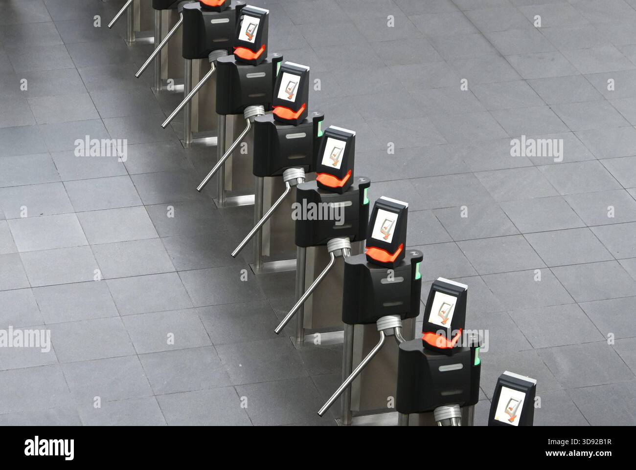 Firma qr hi-res stock photography and images - Alamy