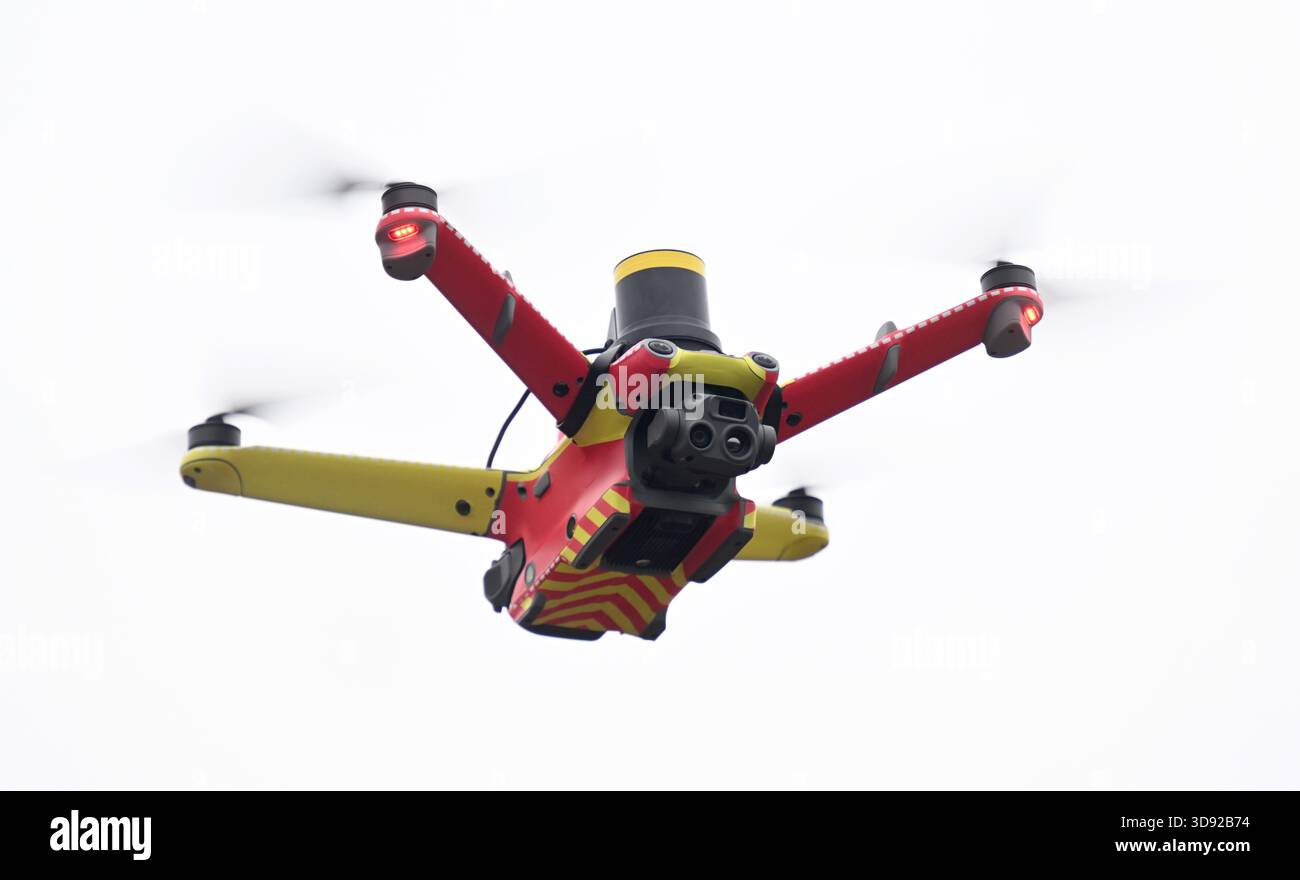 Fire station operations Cut Out Stock Images & Pictures - Alamy