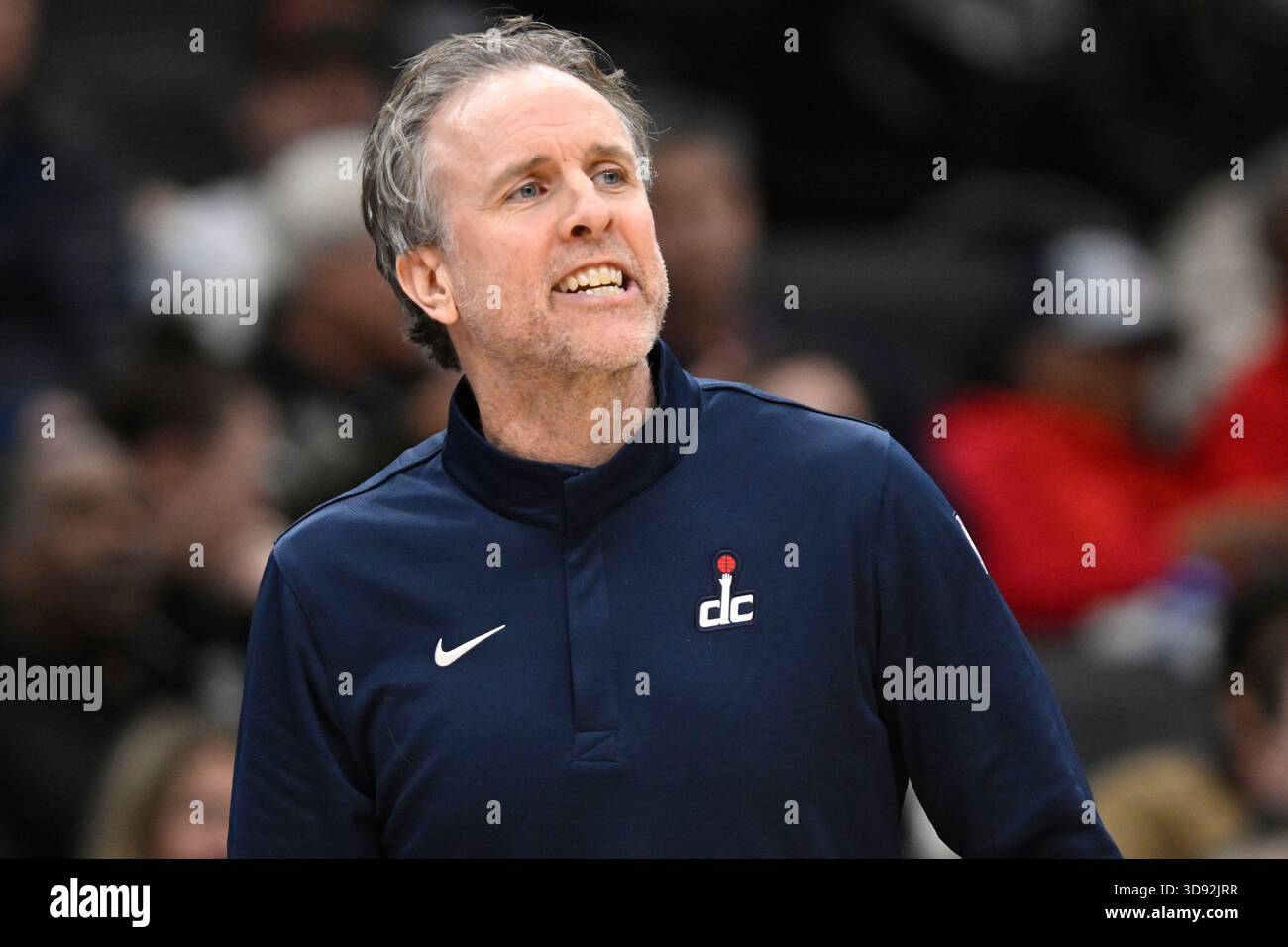 Washington Wizards head coach Brian Keefe against the Milwaukee Bucks ...