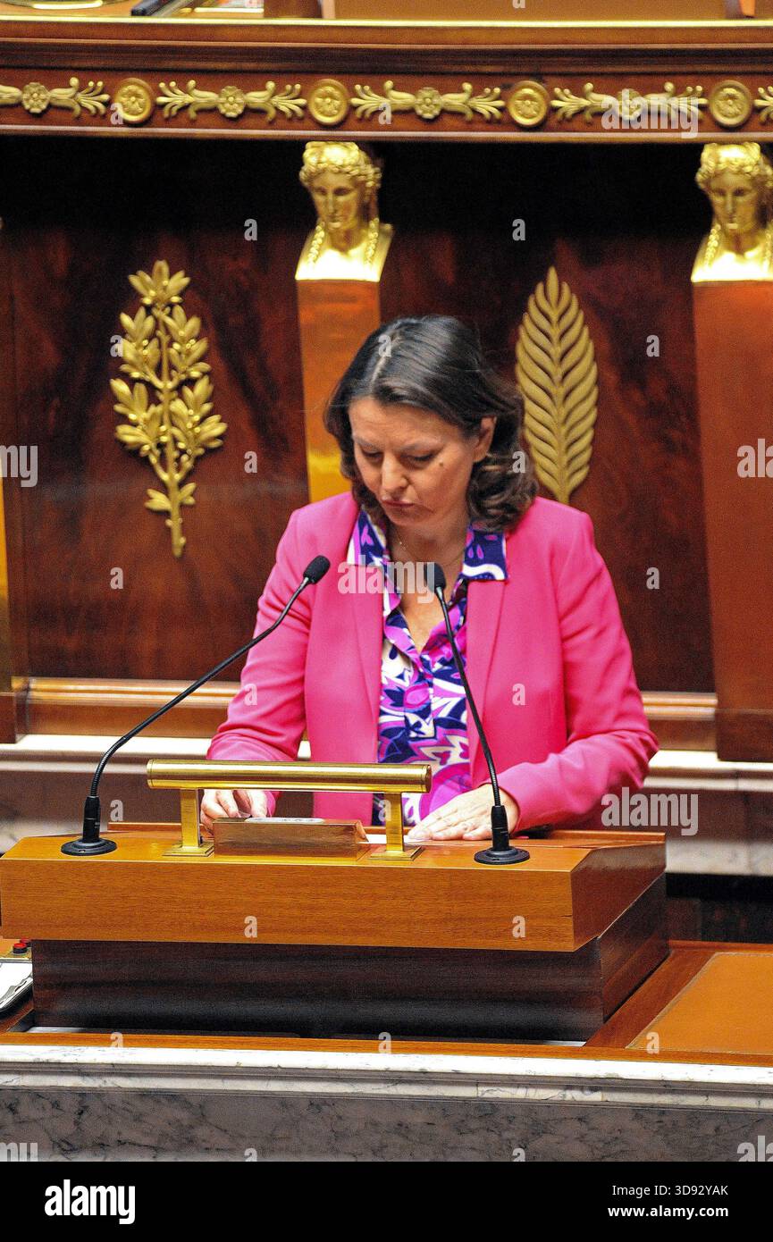 Eva Sas MP for ECOLOGY AND SOCIAL during a debate and vote on the end-of-management finance bill ...
