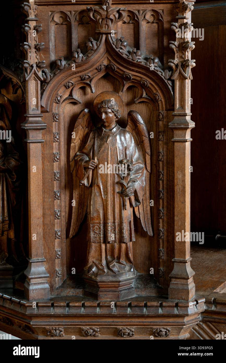 Pulpit detail, carved angel, St. Mary`s Church, Priors Hardwick ...